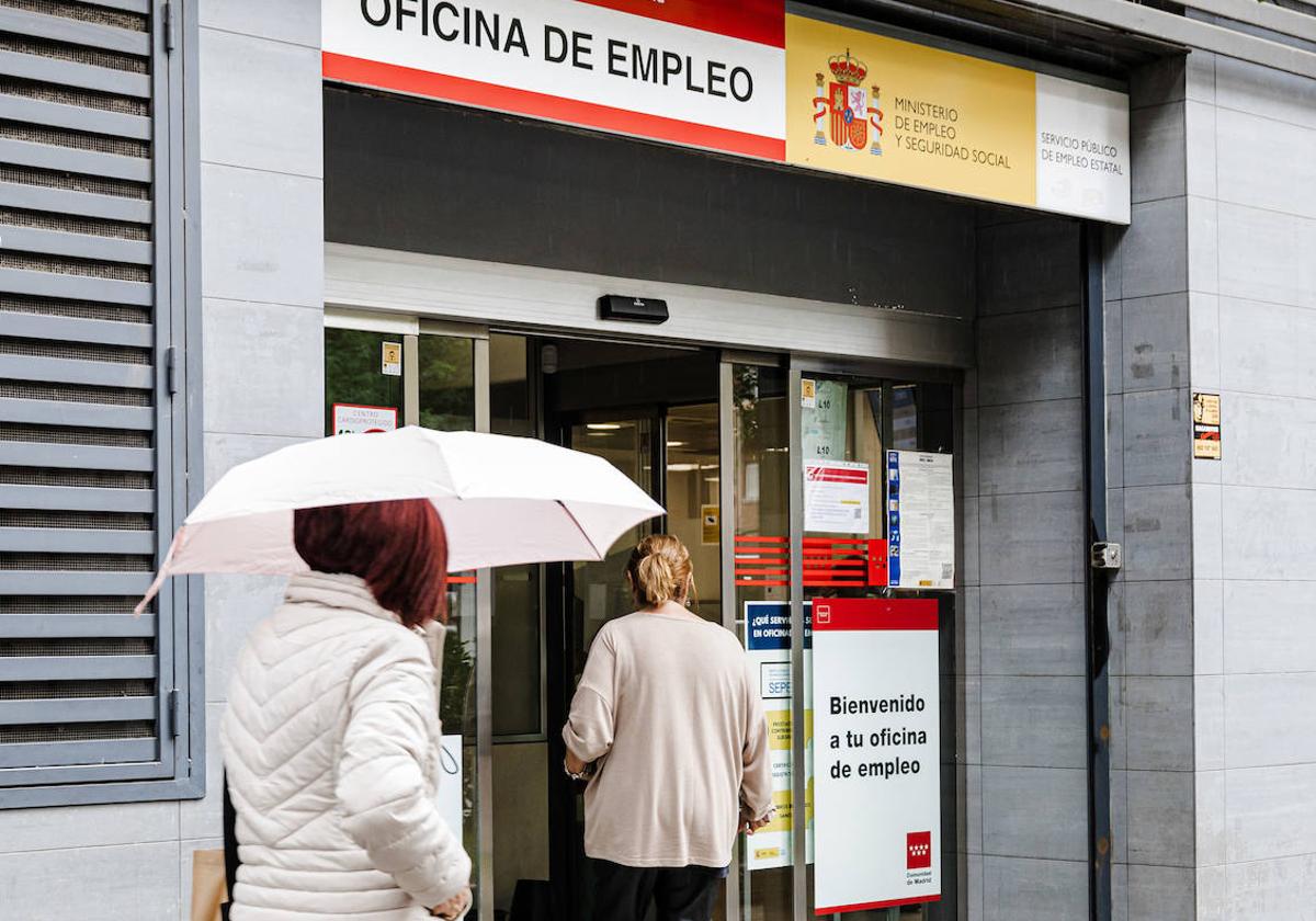 El Paro Baja En 193 400 Personas En 2023 Y Se Superan Los 21 Millones